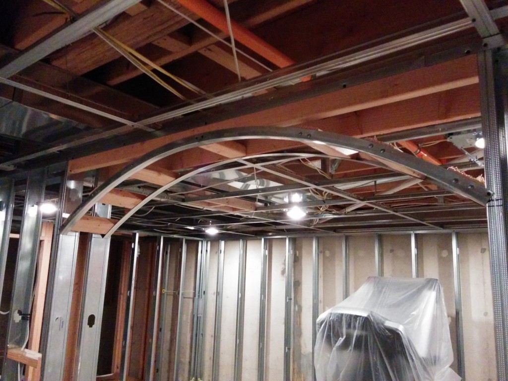 Tarn Aeluin Menegroth - Building a "Man Cave"